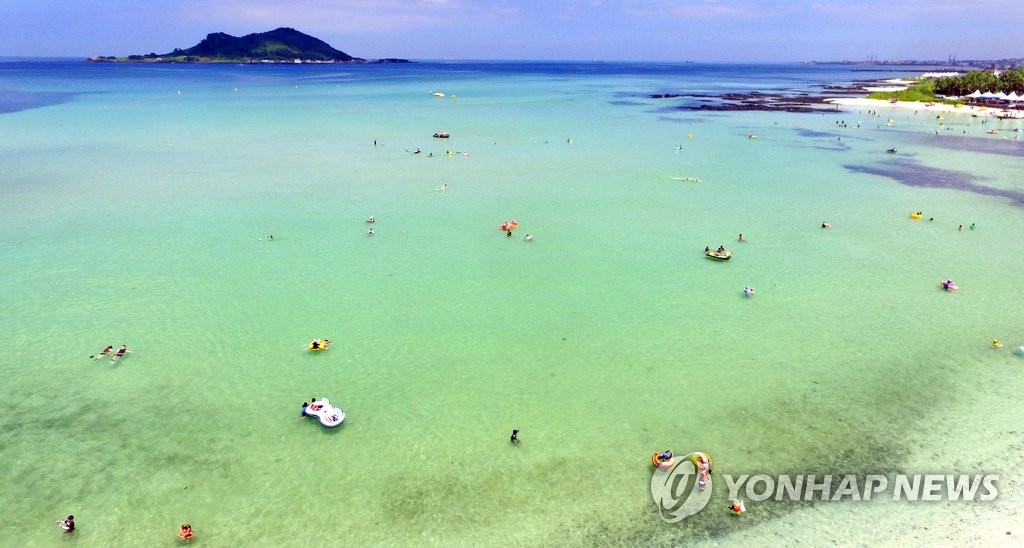 [주말 제주권 가볼만한 곳] 곽지과물·금능·이호테우·함덕·협재 앞당겨 문 열어…해양 레포츠 '풍성'