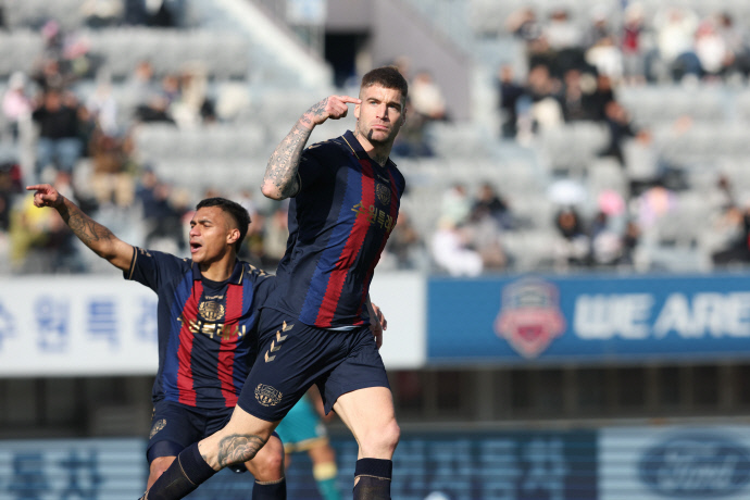 수원FC 라스, K리그1 6라운드 MVP… K리그2는 FC안양 박재용